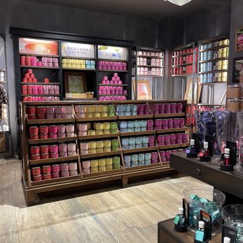 BATH & BODY WORKS - Updated March 2026 - 82 Photos & 73 Reviews - 12540 ...