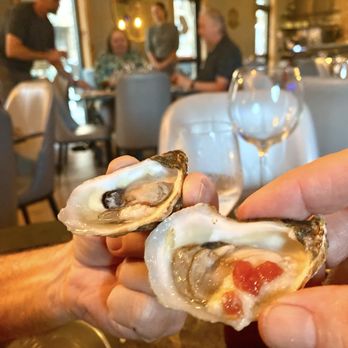 ROE. RAW OYSTER BAR & STEAK - Updated October 2025 - 82 Photos & 87 ...