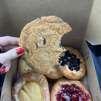 BARON PATISSERIE - Updated March 2025 - 100 Photos & 167 Reviews ...