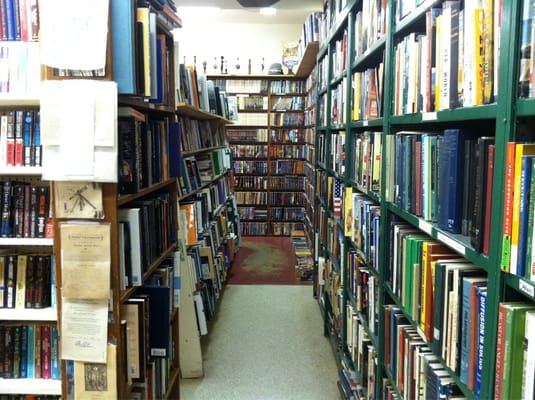 READER’S CORNER - Updated October 2024 - 21 Photos & 75 Reviews - 3201 ...