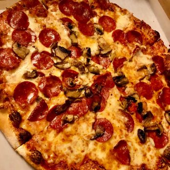 YIA YIA’S PIZZA CAFE - Updated December 2025 - 18 Photos & 52 Reviews ...