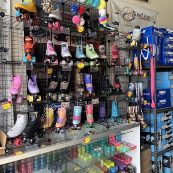 SK8 FANATICS CUSTOM ROLLER SKATES - Updated October 2025 - 179 Photos ...