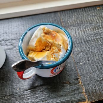 MOM ‘N ‘EM COFFEE & WINE - Updated December 2024 - 259 Photos & 132 ...