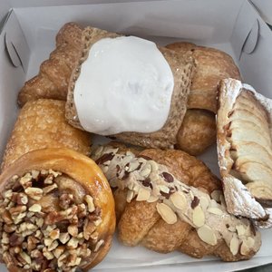 OLD WORLD BREADS BAKERY - 47 Photos & 63 Reviews - 32191 Nassau Rd ...