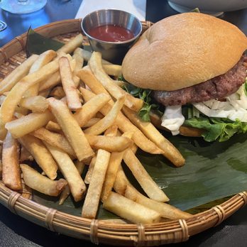 MEEKONG BAR - Updated August 2025 - 774 Photos & 612 Reviews - 2525 4th ...