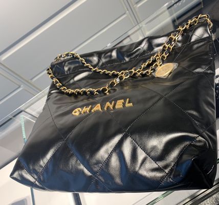 CHANEL BOUTIQUE - Updated December 2025 - 133 Photos & 69 Reviews ...