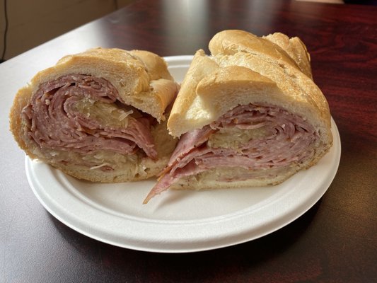 TOM’S INTERNATIONAL DELI - Updated May 2025 - 40 Photos & 64 Reviews ...