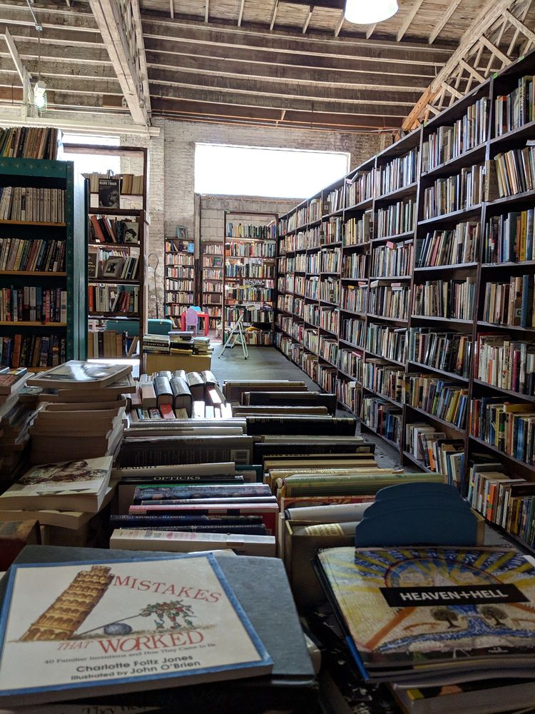OPEN BOOKS PILSEN - 34 Photos & 17 Reviews - Bookstores - 905 W 19th St ...