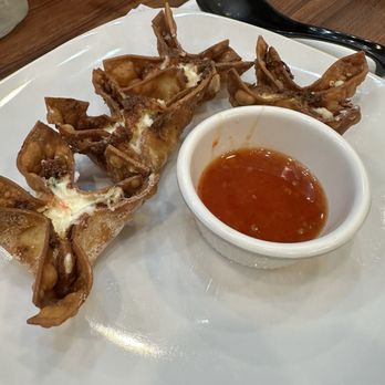 DEVOTED - Updated December 2024 - 102 Photos & 55 Reviews - 613 S Lewis ...