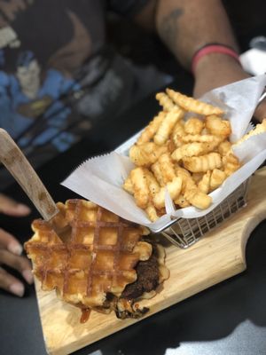 PRETTY GIRLS COOK - 241 Photos & 189 Reviews - 1016 N Marshall St ...