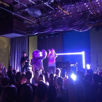 KINGS - Updated December 2025 - 21 Photos & 43 Reviews - 14 W Martin St ...