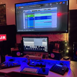 UNANIMOUS MUSIC GROUP - Updated August 2025 - 11 Photos - 1011 Skyline ...