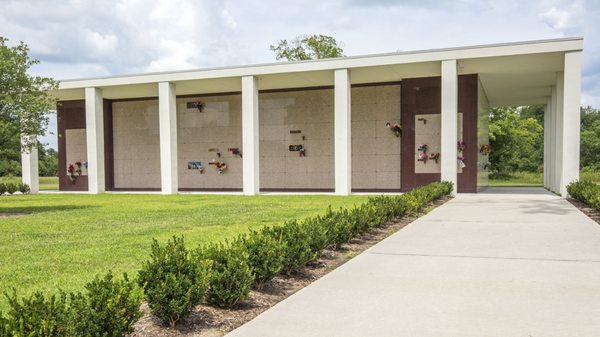 EARTHMAN RESTHAVEN FUNERAL HOME AND CEMETERY - Updated November 2025 ...