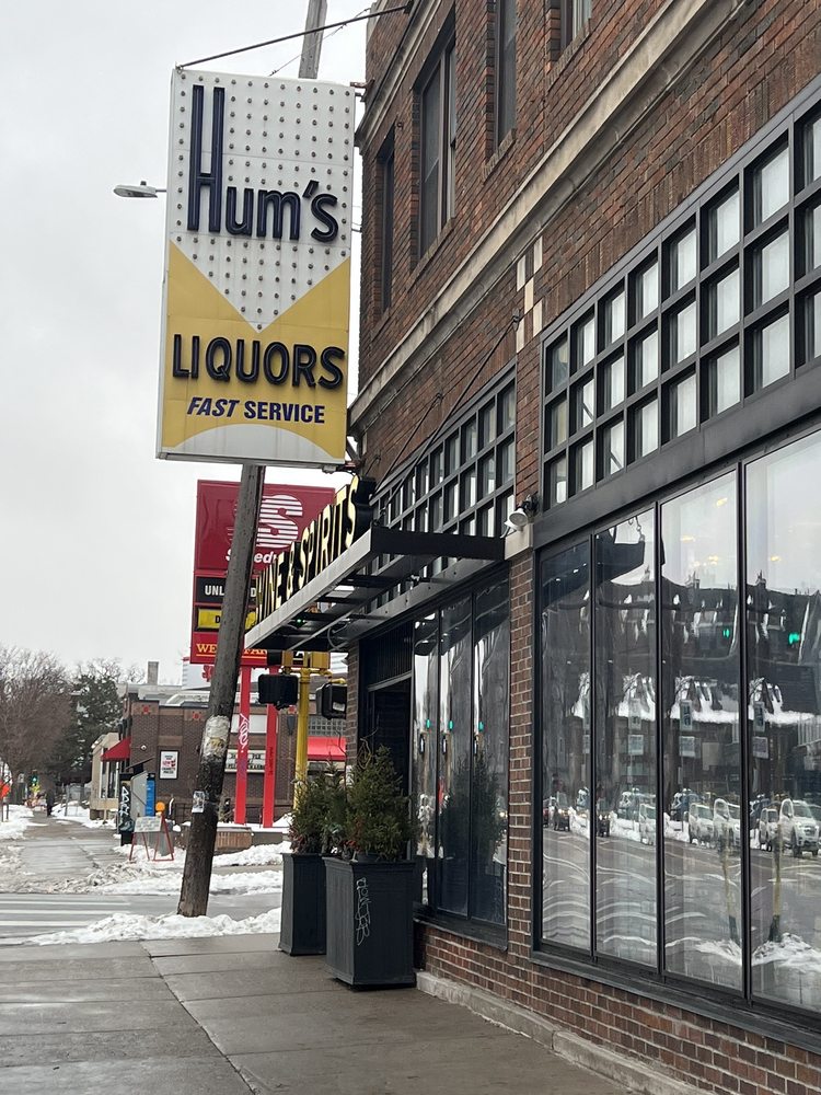 HUM’S LIQUOR STORE - Updated October 2025 - 20 Photos & 62 Reviews ...