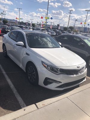 CAMELBACK KIA - Updated September 2025 - 44 Photos & 391 Reviews - 1450 ...