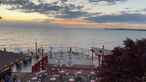 THE COWBOY ON THE LAKE - Updated January 2026 - 18 Photos & 27 Reviews ...