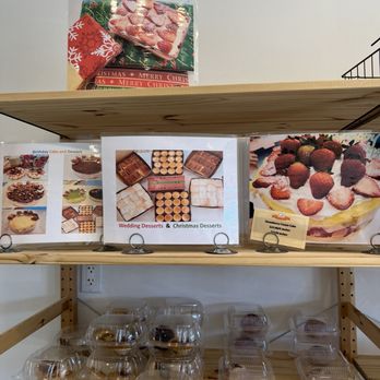 HAMU BAKERY - Updated June 2025 - 64 Photos & 39 Reviews - 8912A W 95th ...