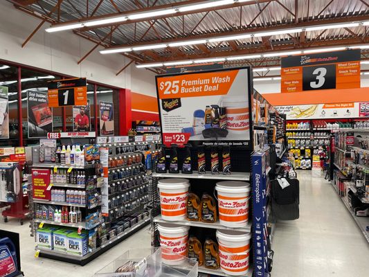 AUTOZONE AUTO PARTS - Updated October 2025 - 45 Photos & 101 Reviews ...