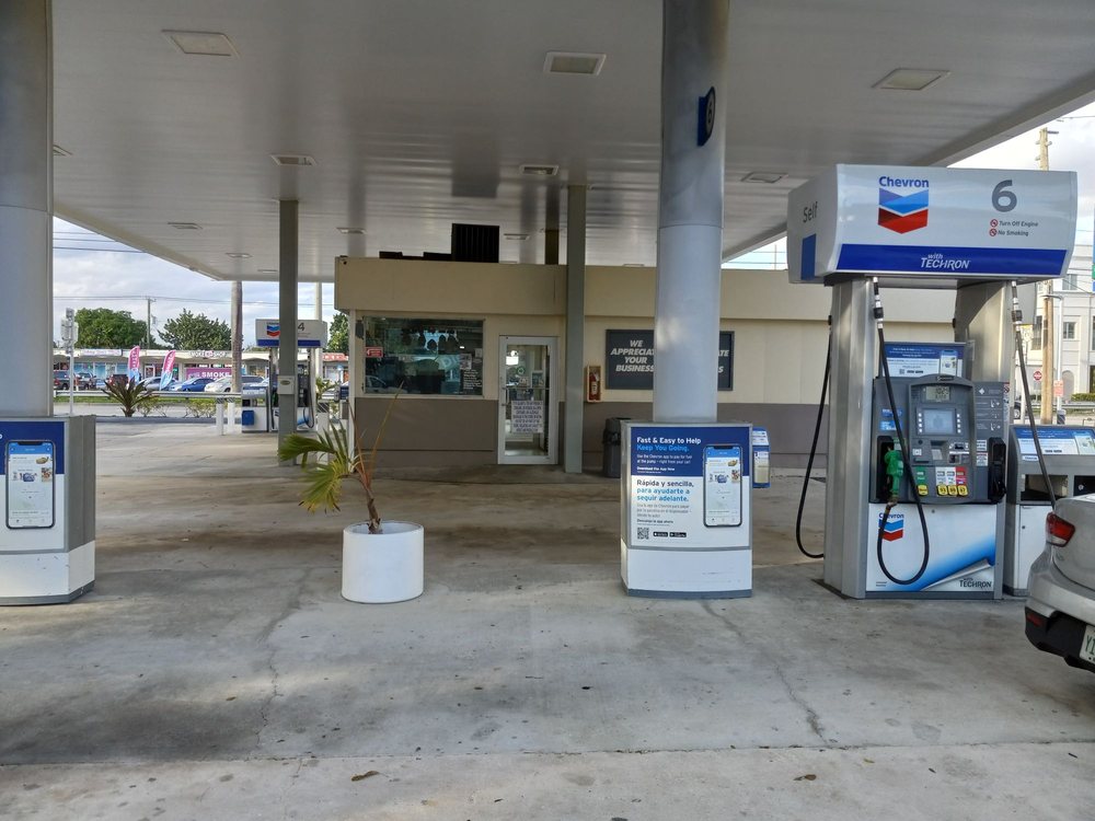 CHEVRON GAS STATION - Updated October 2024 - 9798 SW 88th St, Miami ...
