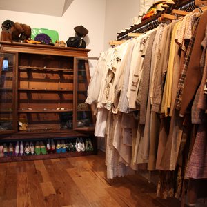 MYUNIQUE THRIFT BRONX - Updated October 2025 - 53 Photos & 105 Reviews - 218 W 234th St, Bronx ...