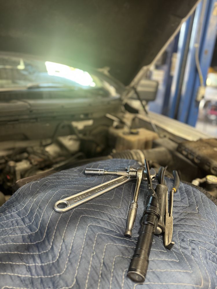 CURRY AUTO REPAIR CENTER AT SEABOARD - Updated December 2025 - 37 ...