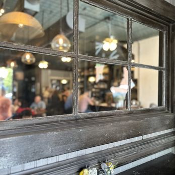 ROOM 39 - Updated July 2025 - 462 Photos & 489 Reviews - 1719 W 39th St ...