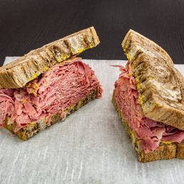 D.A.’S CORNED BEEF STAND - Updated July 2025 - 57 Photos & 67 Reviews ...