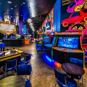 MAD OAK - 751 Photos & 695 Reviews - Bars - 135 12th St, Oakland, CA ...