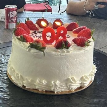 FREEPORT BAKERY - Updated June 2024 - 1233 Photos & 1427 Reviews - 2966 ...