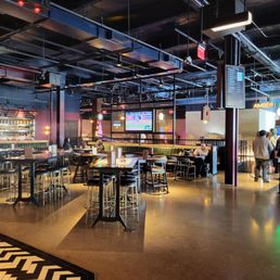 PUTTSHACK - OAKBROOK - Updated March 2025 - 470 Photos & 282 Reviews ...