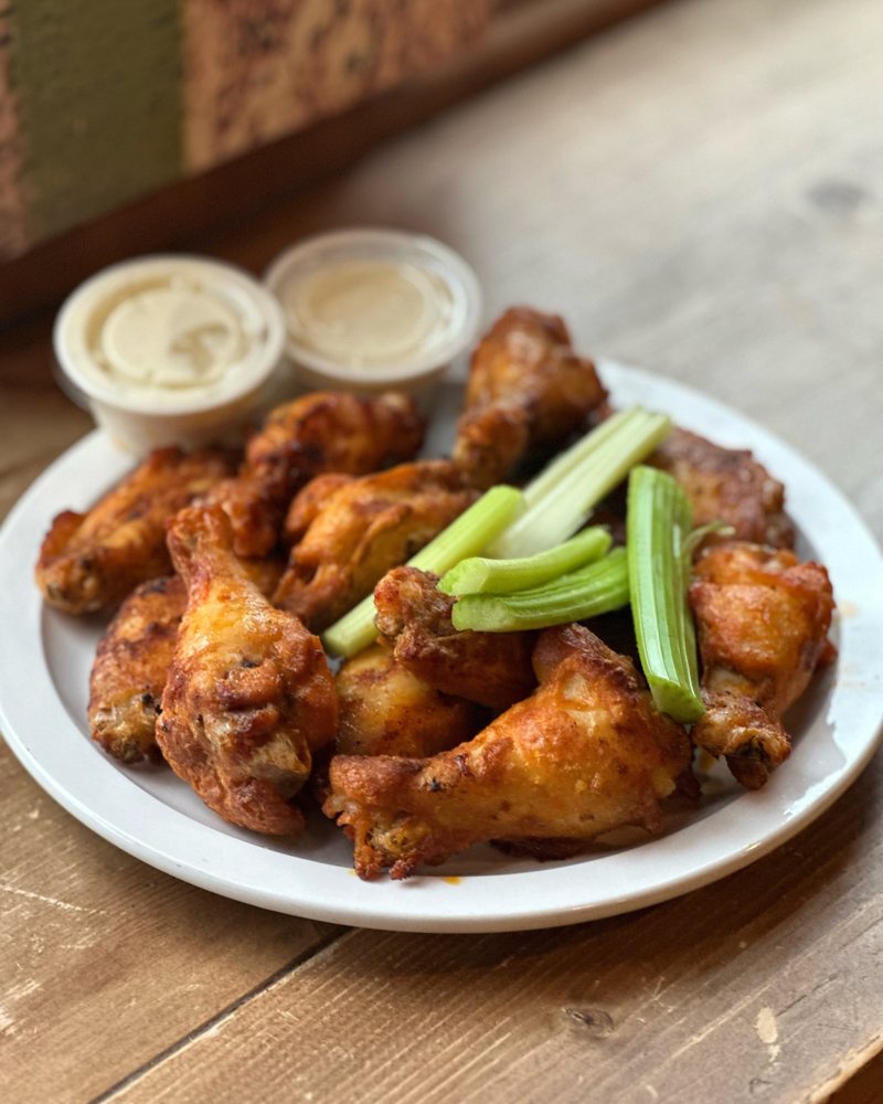 SAYNER PUB - Updated December 2025 - 87 Photos & 89 Reviews - 310 Main ...