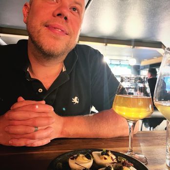 16ELEVEN - Updated May 2025 - 202 Photos & 98 Reviews - 1611 Everett ...