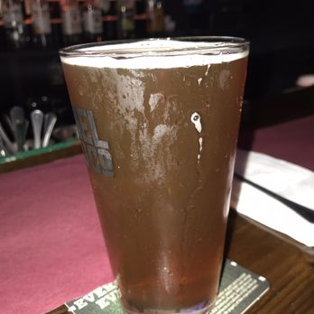 HEADLINER BAR & GRILL - Updated October 2025 - 19 Photos & 28 Reviews ...