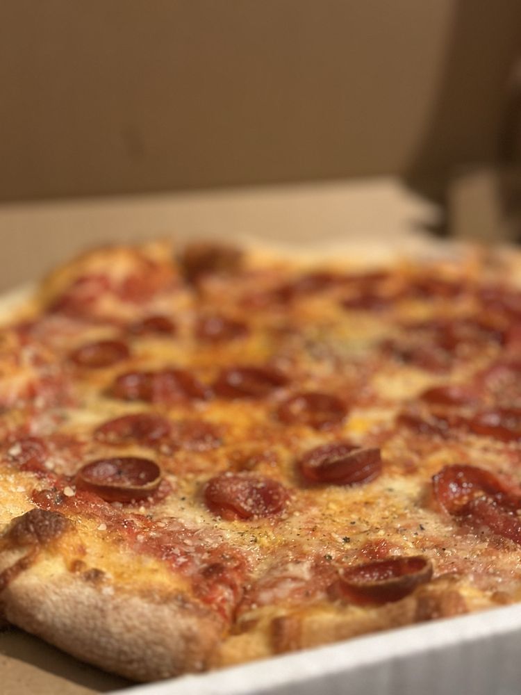 HENLOPEN PIZZA KITCHEN - Updated January 2026 - 33 Photos & 60 Reviews ...