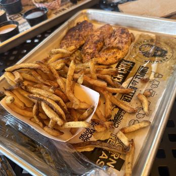 SUPER CHIX - Updated October 2025 - 80 Photos & 88 Reviews - 401 City ...