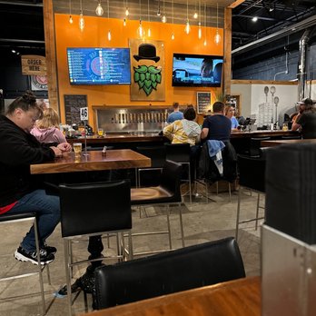 HOP YARD ALE WORKS - Updated July 2025 - 31 Photos & 32 Reviews - 512 W ...