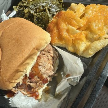 TRUCKINGS BBQ - Updated June 2025 - 22 Photos & 23 Reviews - 216 SE ...