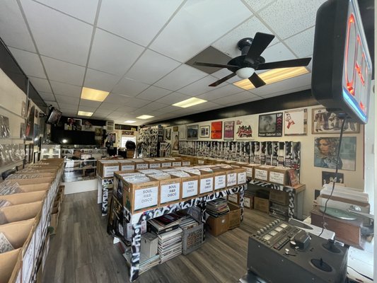 WOLFSON RECORDS - 5043 San Jose Blvd, Jacksonville, Florida - Vinyl ...