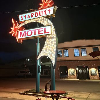 THE STARDUST MOTEL - Updated May 2025 - 104 Photos & 59 Reviews - 410 Pine St, Wallace, Idaho ...