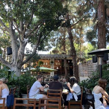 FIA RESTAURANT - Updated September 2024 - 1994 Photos & 867 Reviews ...