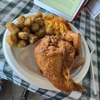 GUS’S WORLD FAMOUS FRIED CHICKEN - CAMELBACK - Updated July 2025 - 230 ...