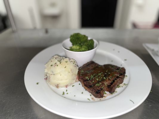 NICK AND MIKE BAR AND GRILL - Updated December 2025 - 59 Photos & 44 ...