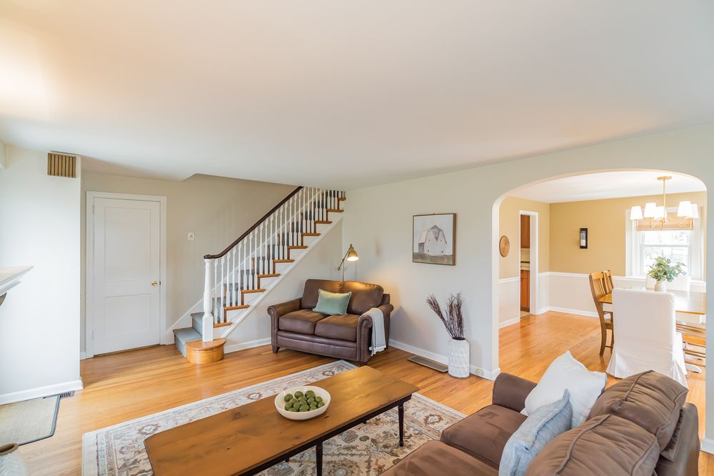 MEG AUGUSTIN - COMPASS - Open for Business - 80 W Lancaster Ave, Devon ...