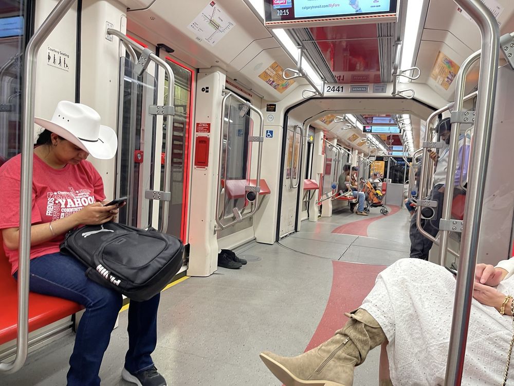 CALGARY TRANSIT - Updated December 2025 - 78 Photos & 121 Reviews - 125 ...