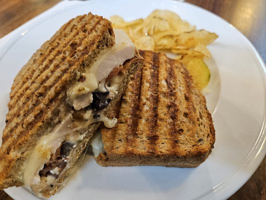 CRIMSON CURRY CAFE - Updated June 2025 - 70 Photos & 85 Reviews - 108 E ...