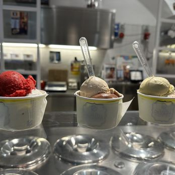 GELATERIA DELLA PASSERA - Updated December 2025 - 104 Photos & 118 ...