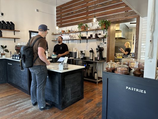 SPLITLOG COFFEE COMPANY - 169 Photos & 101 Reviews - 548 Central Ave ...