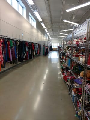 GOODWILL STORE & DONATION CENTER - Updated December 2025 - 1543 Mesa Ln ...