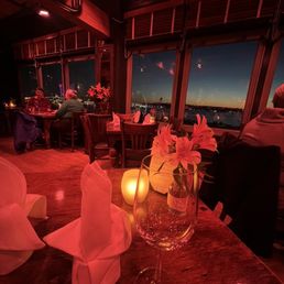 MAXIMILIEN - Updated July 2025 - 1056 Photos & 907 Reviews - 81A Pike ...