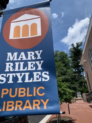 MARY RILEY STYLES PUBLIC LIBRARY - Updated October 2025 - 149 Photos ...